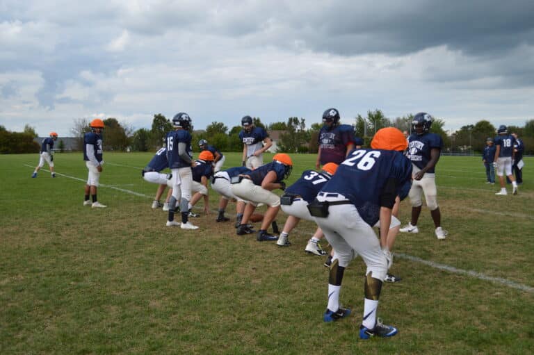 15 Football Offensive Schemes for Dynamic and Effective Plays - GoRout