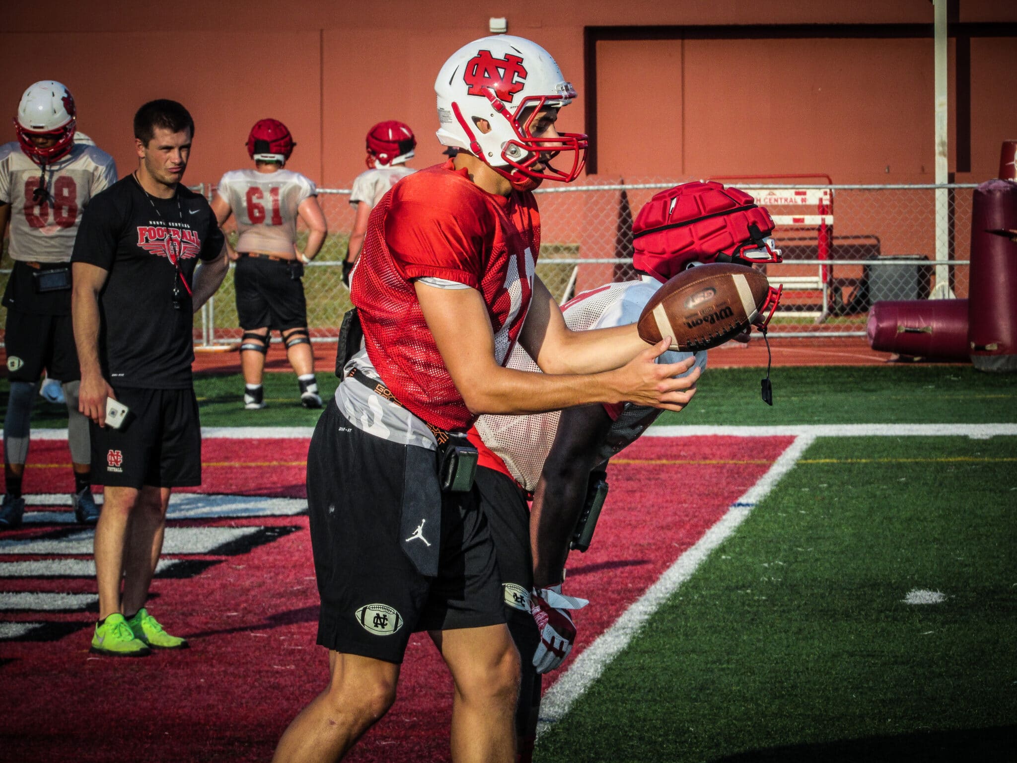 Football Sideline Signs: How Teams Use GoRout to Boost Performance - GoRout