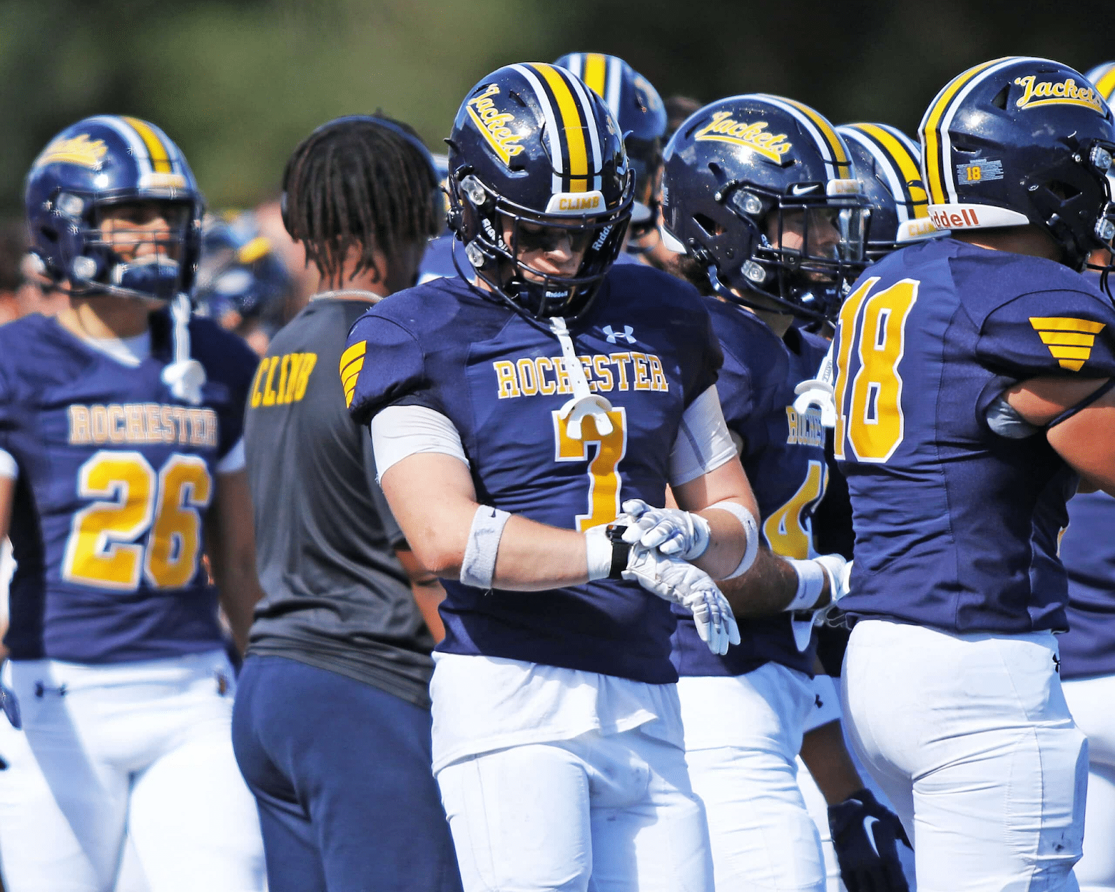 Football Coach Hand Signals: History, Tips and Digital Alternatives ...