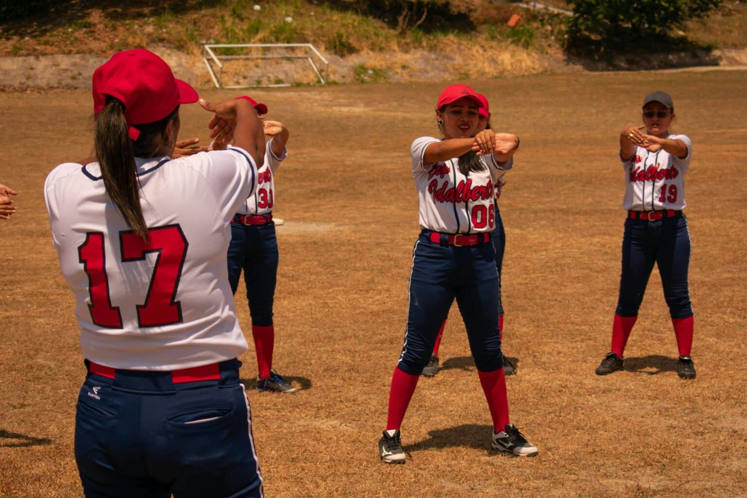 How to Start a Travel Softball Team: The Complete Guide for 2025 - GoRout